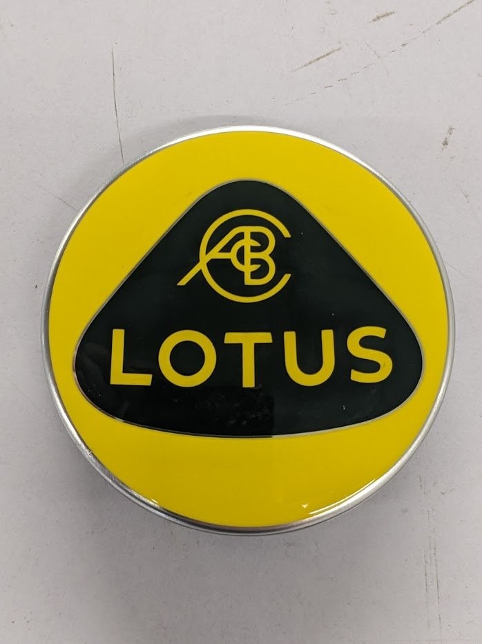 2022 Onwards Lotus Wheel Centre Cap For Forged Wheels (Yellow and Green)